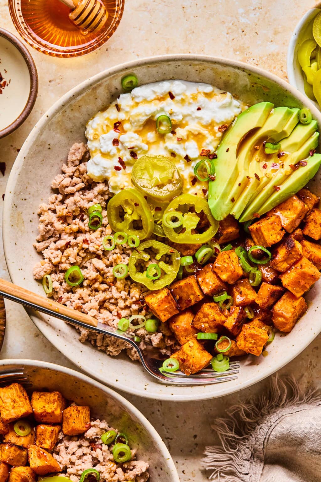 Cottage Cheese Bowls (Easy High-Protein Breakfast) | Healthy Little Peach